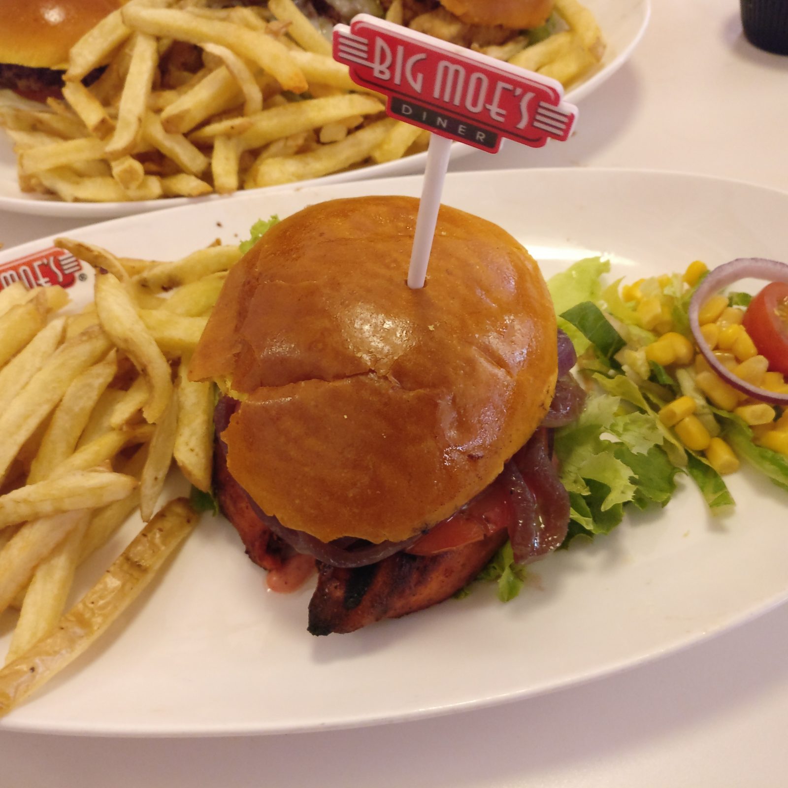 Big Moe's Diner - London London - HMC Certified Halal Food Gastronomy