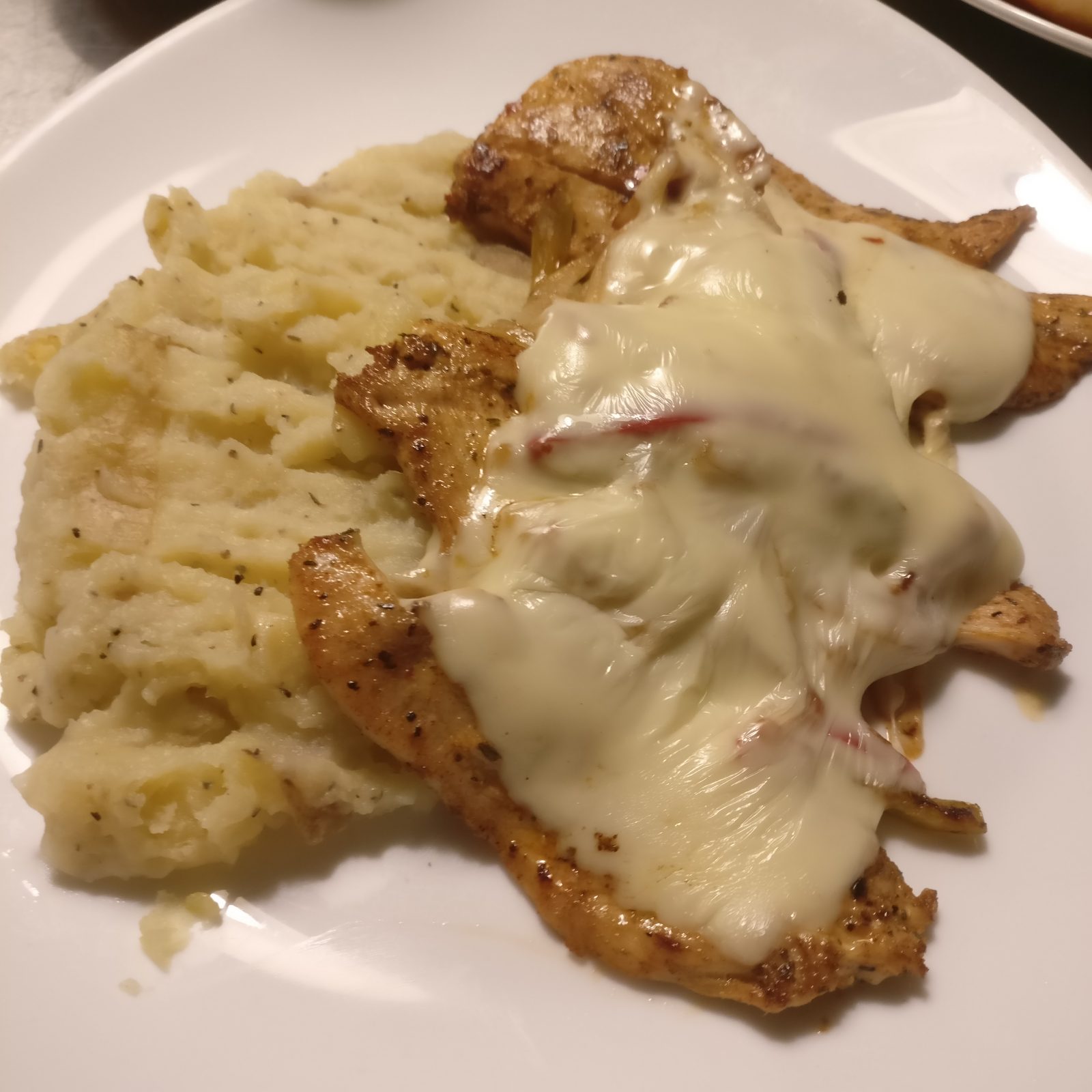 The Food Box - Manchester Manchester Review - HMC Certified - Halal ...